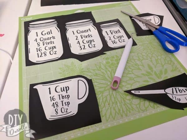 Kitchen Measurements & Measuring Cups Organization - DIY Danielle®