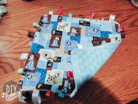 How to Sew a Tag Blanket - DIY Danielle®