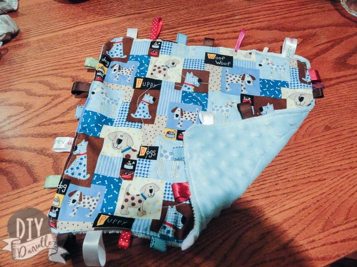 How to Sew a Tag Blanket - DIY Danielle®