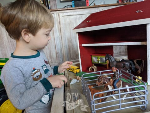 DIY Toy Barn from Wood Scrap: Get the FREE Plans - DIY Danielle®