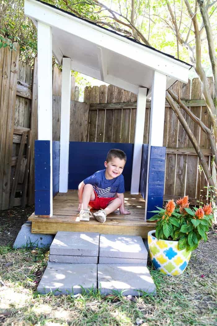 Small Backyard Playground Ideas: Create an Outdoor Playroom! - DIY ...