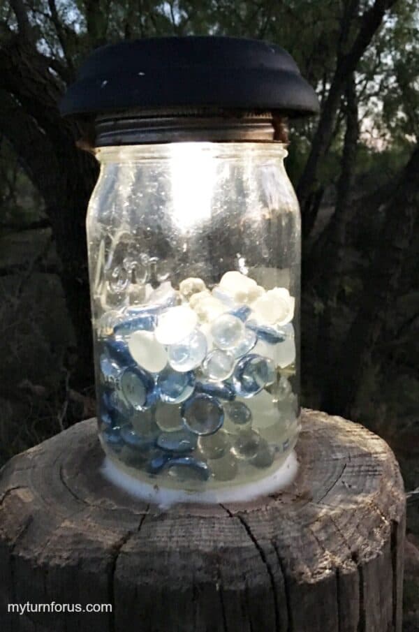 20 Easy To Make DIY Solar Light Projects