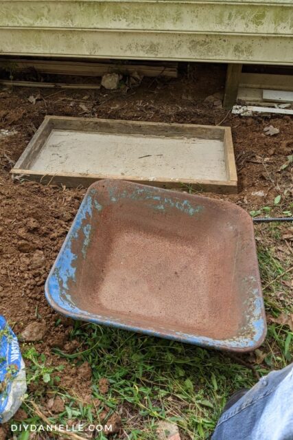 How to Pour a Small Concrete Slab - DIY Danielle®