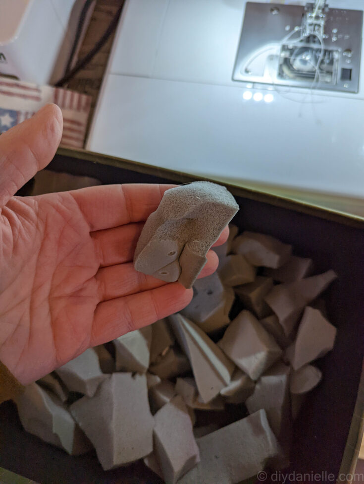 DIY Port Pillow for a Seatbelt - DIY Danielle®