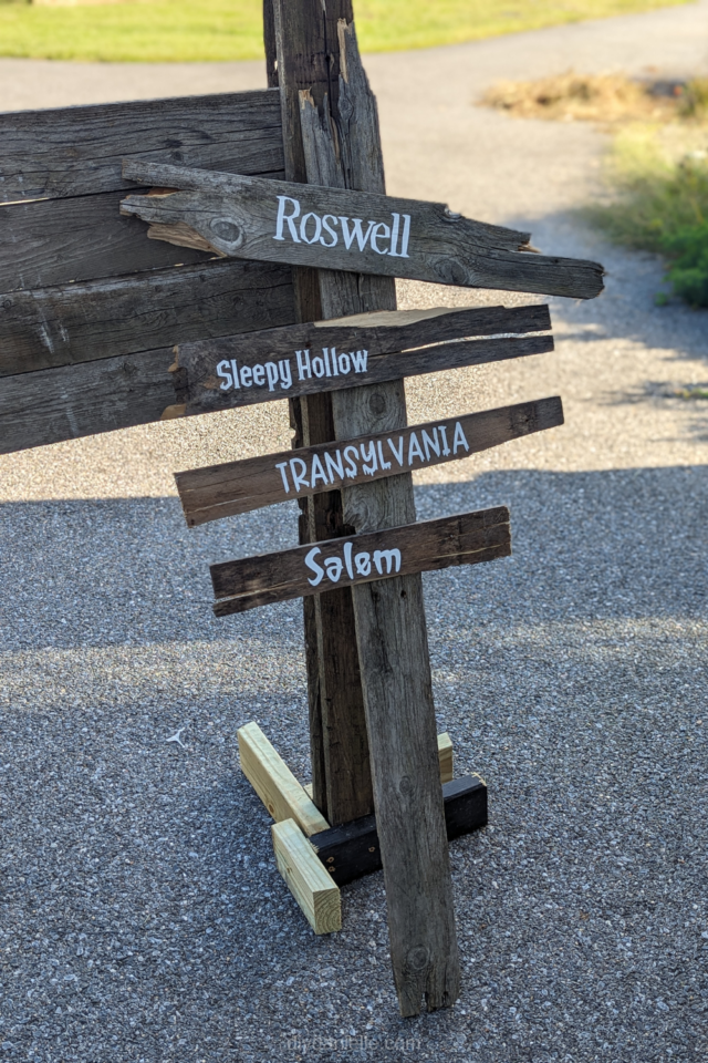 DIY Halloween Signs: Spooky Signs for a Pathway