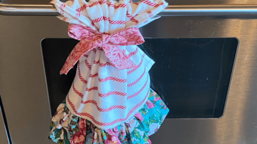 17 Handmade DIY Towels with Step-by-Step Tutorials