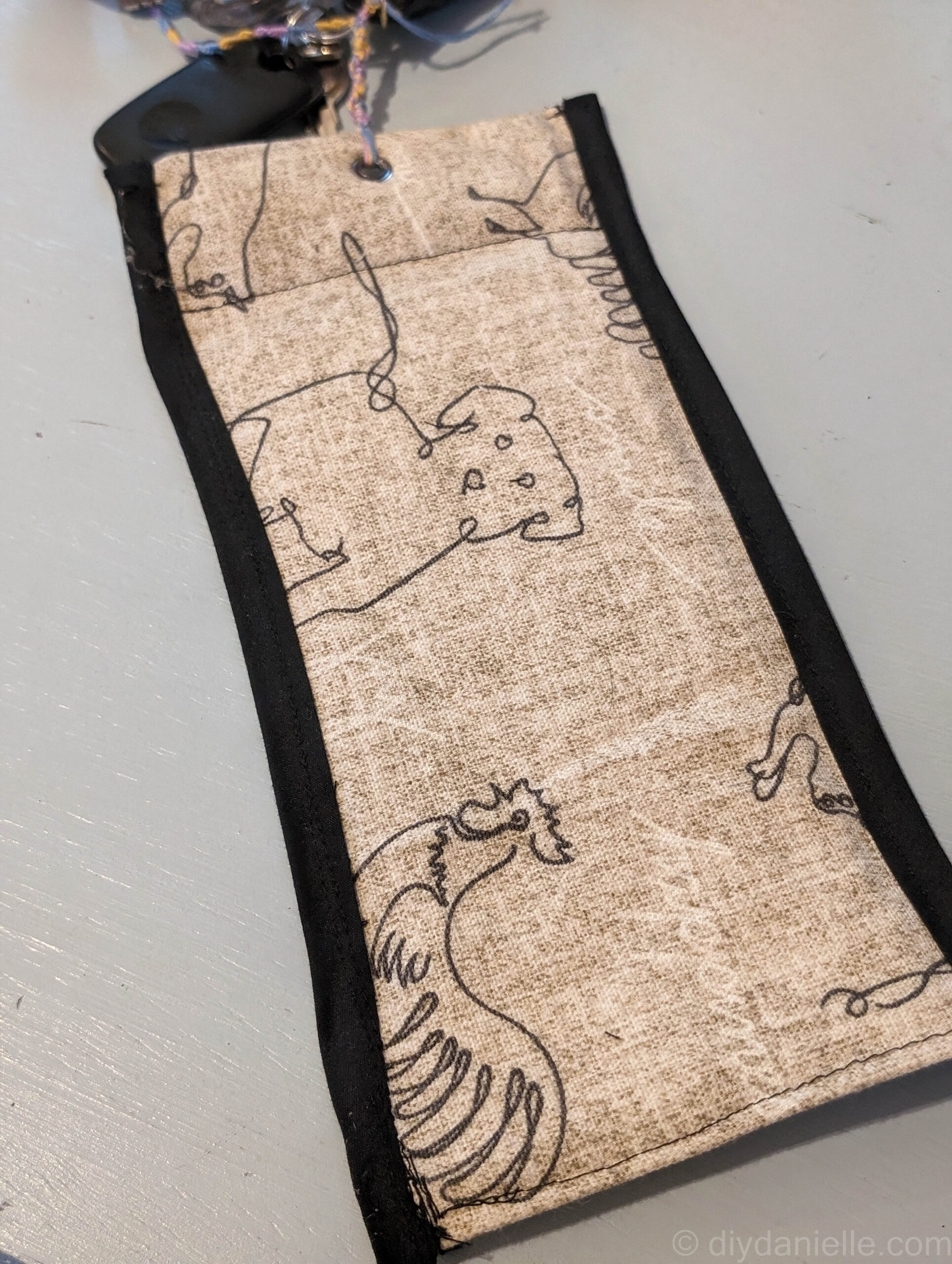 DIY Dry Erase Pocket Sleeve: Small Reusable Pouches for Chore Tracking