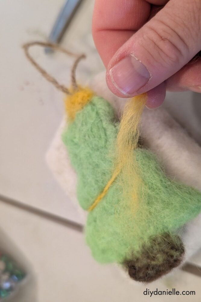 DIY Felted Ornaments - DIY Danielle®